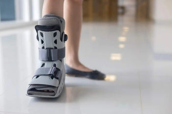 Using a Walking Boot - Steps to Properly Use a Walking Boot ...